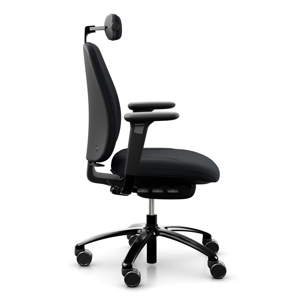 RH Logic 200 Medium Back Chair (with armrests & neckrest)